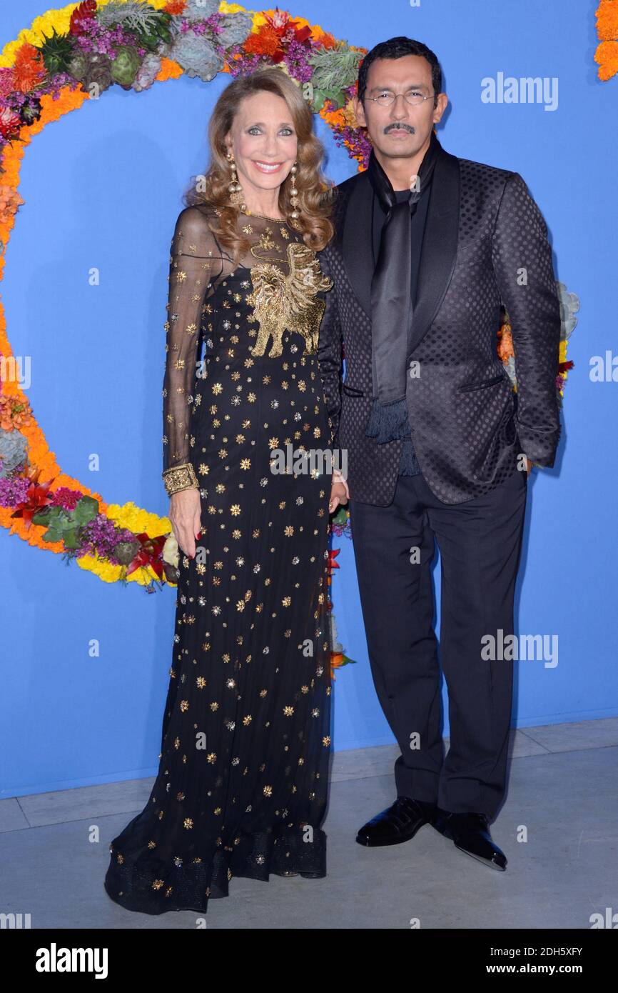 Marisa Berenson et Haider Ackermann assistent au Gala de l'Opera ...