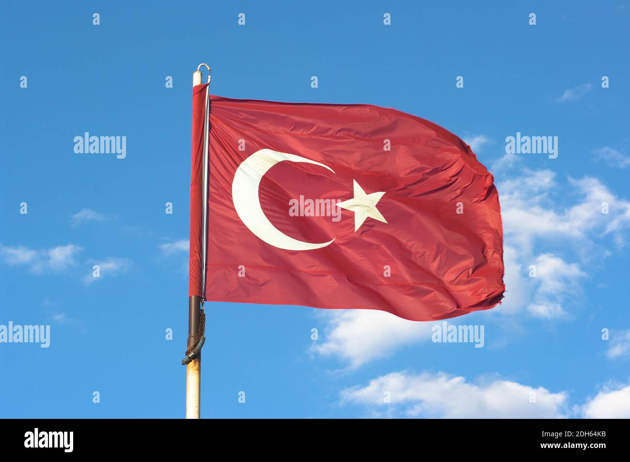 Turkey flag: the red is a predominant color in Turkish history. The ...