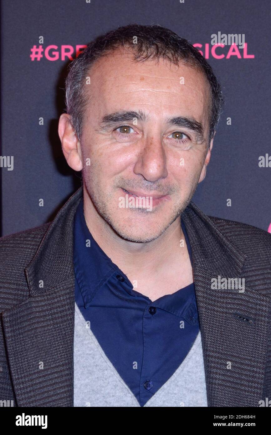 Elie Semoun assiste a la Premiere de Gala de Grease Le Musical au ...