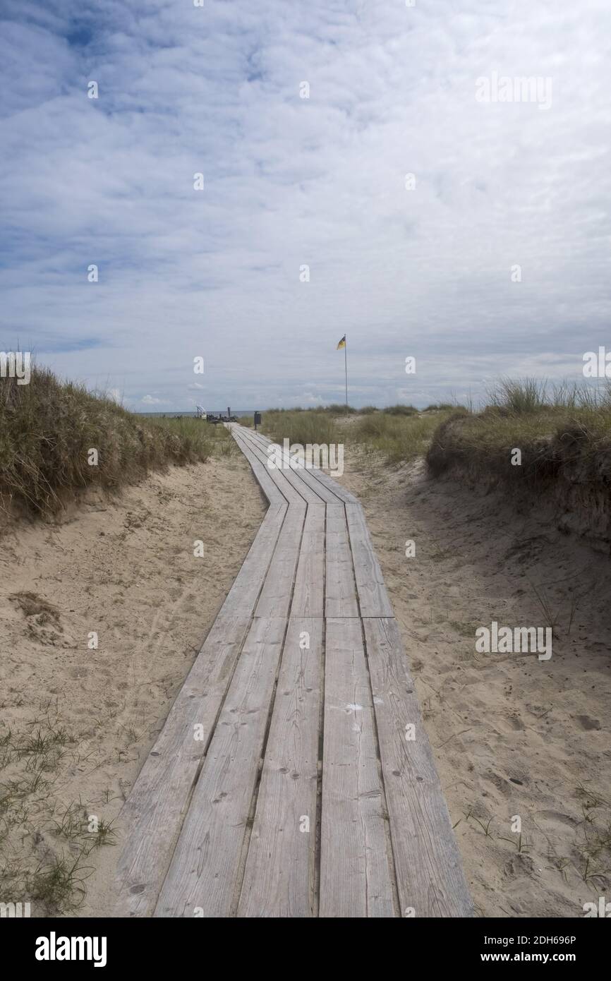 Planked hi-res stock photography and images - Alamy