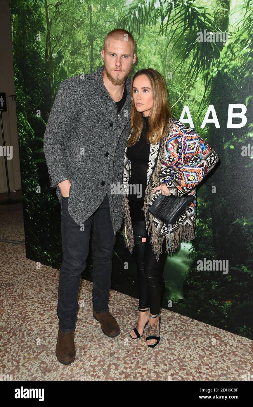 Alexander ludwig and guest hi-res stock photography and images - Alamy