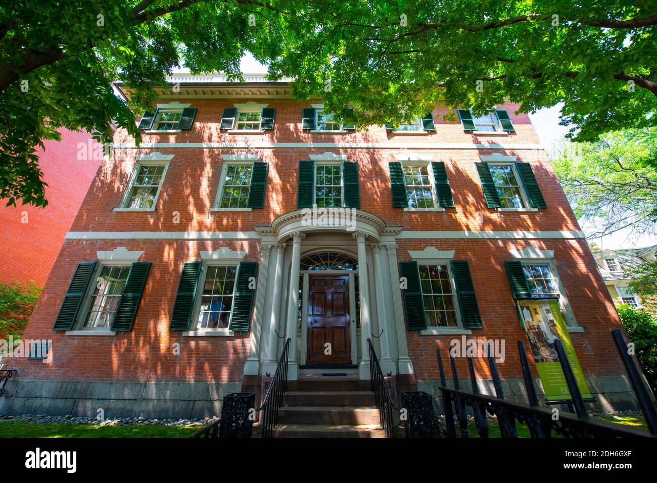 Gardner Pingree House with Federal style at 129 Essex Street in ...