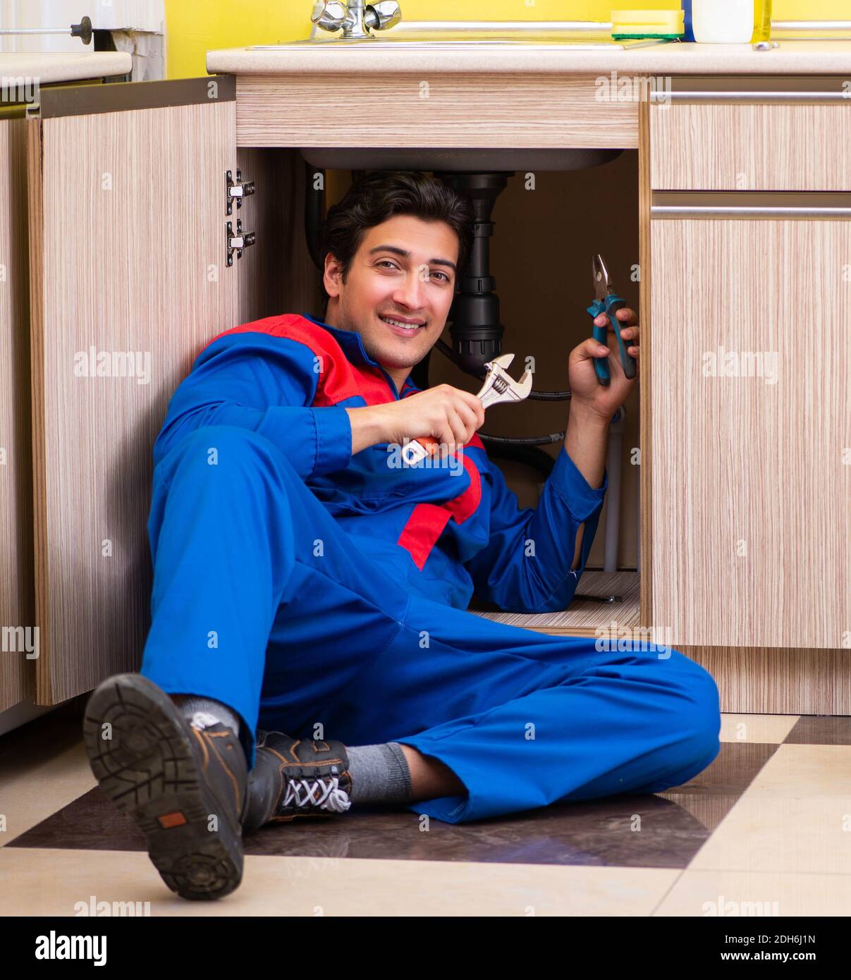 Plumber service wash basin hi-res stock photography and images - Alamy