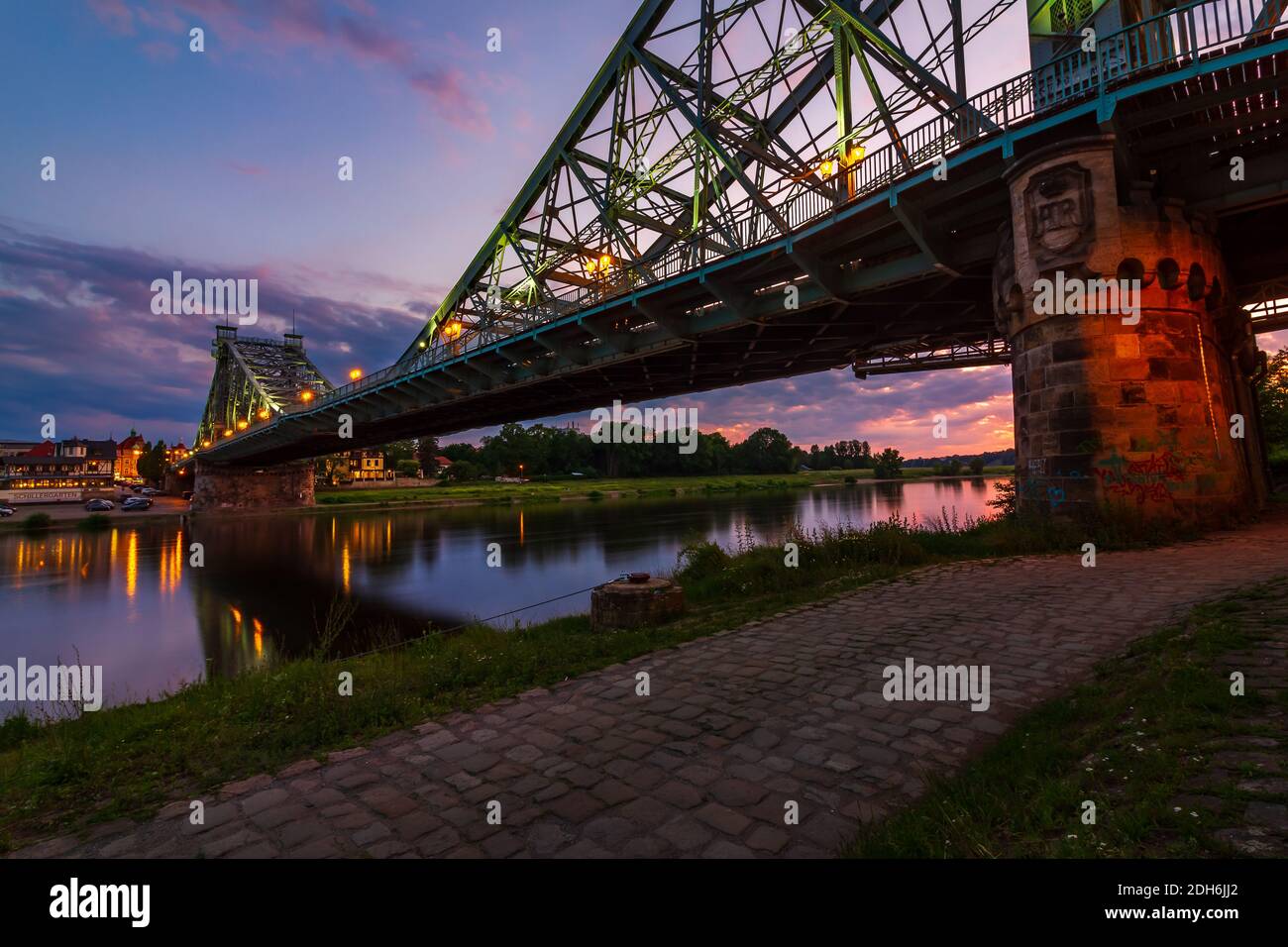 A low angle shot of the famous “Blue Wonder” bridge in Dresden by night ...