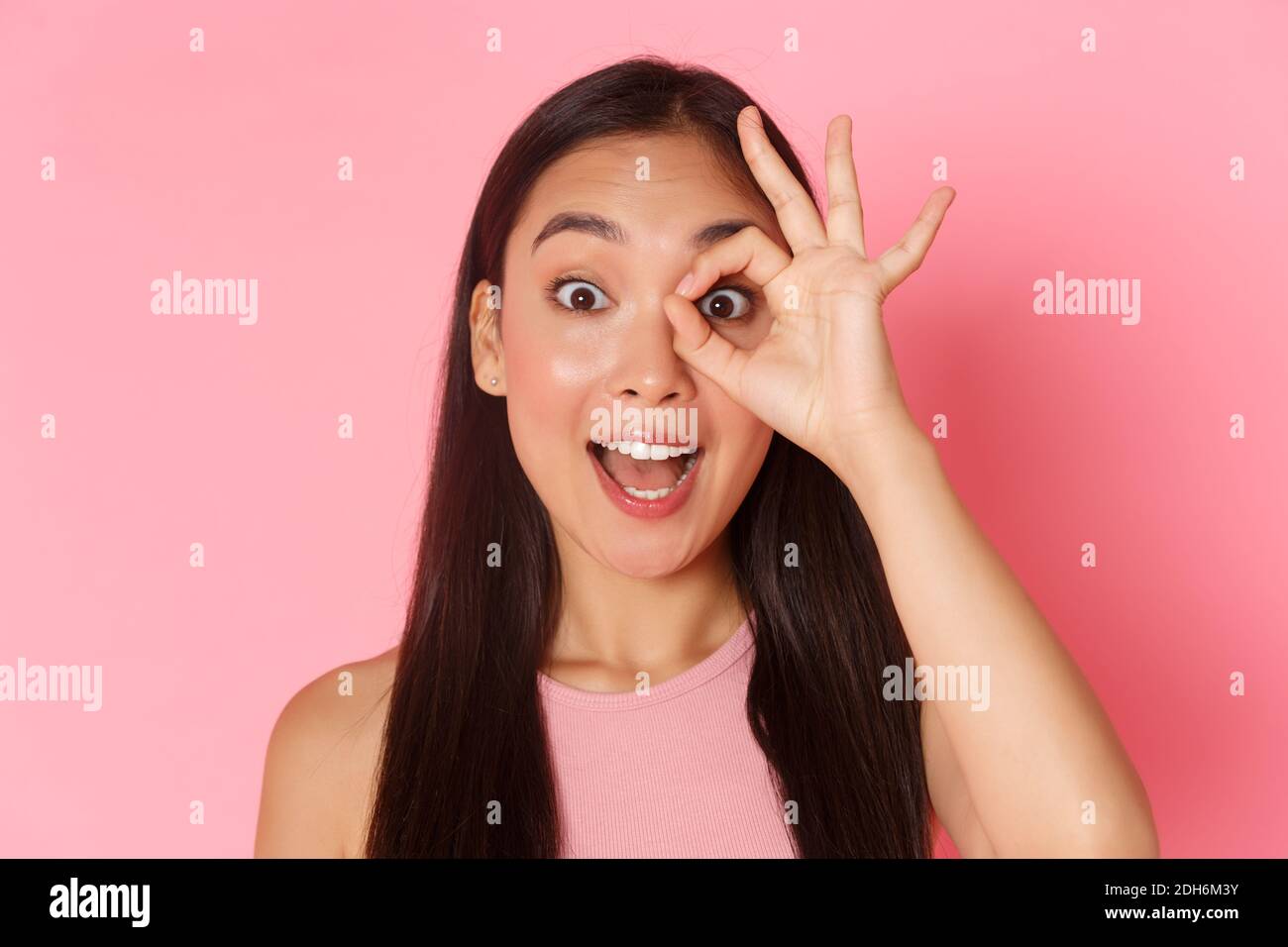 Beauty, fashion and lifestyle concept. Close-up of impressed beautiful ...