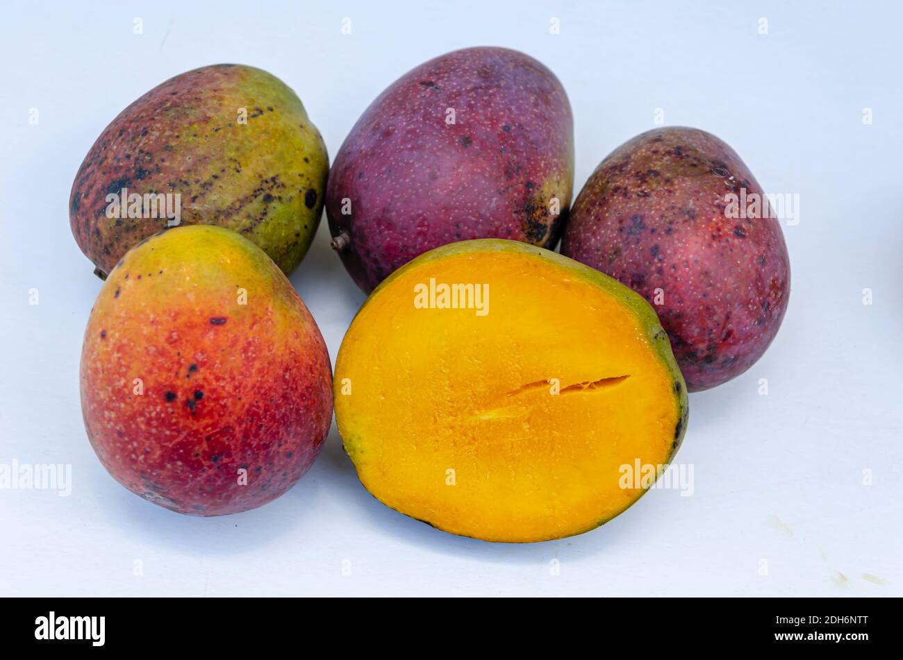 Colorful Ripe Irwin Mangoes Stock Photo - Alamy