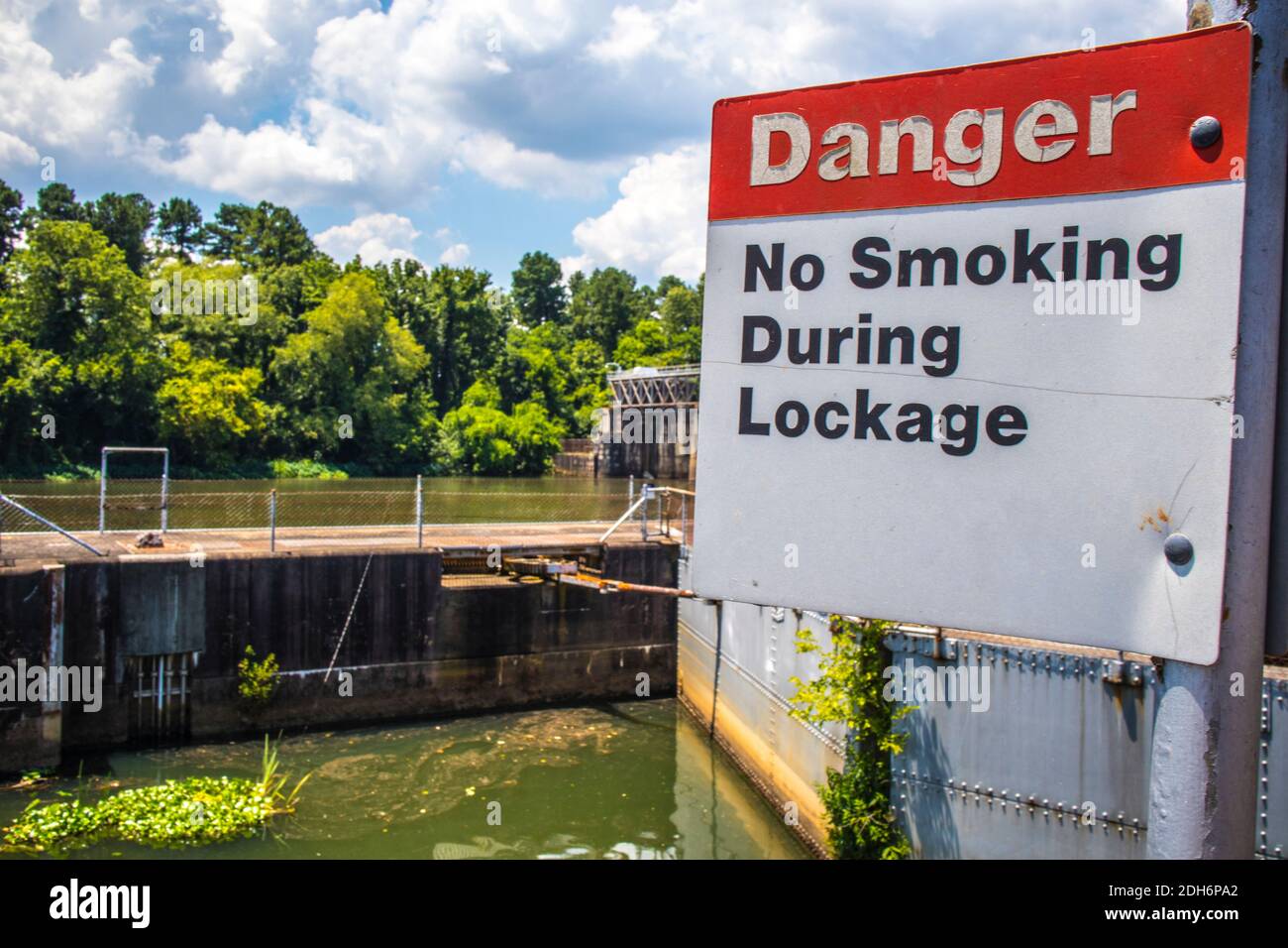 Augusta, Ga USA - 07 04 20: Lock and Dam river and blue sky with clouds ...