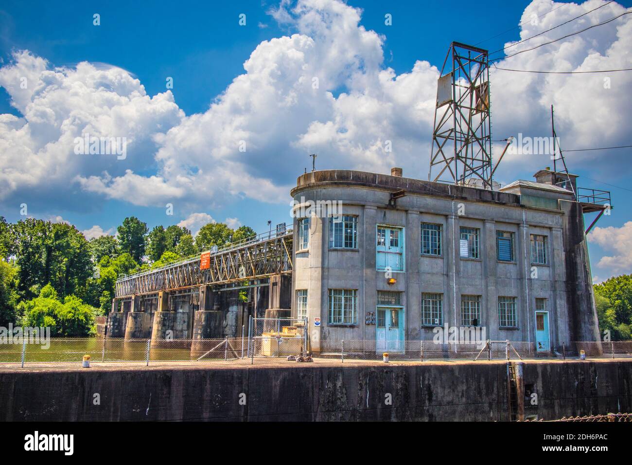 Augusta, Ga USA - 07 04 20: Lock and Dam building and industrial plant ...