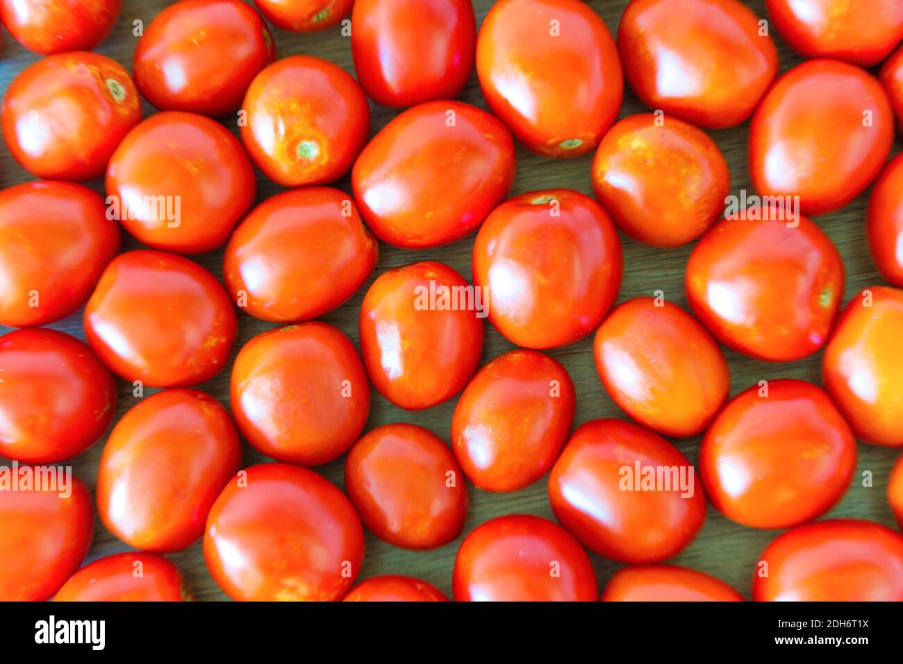 Red tomato food background Stock Photo - Alamy