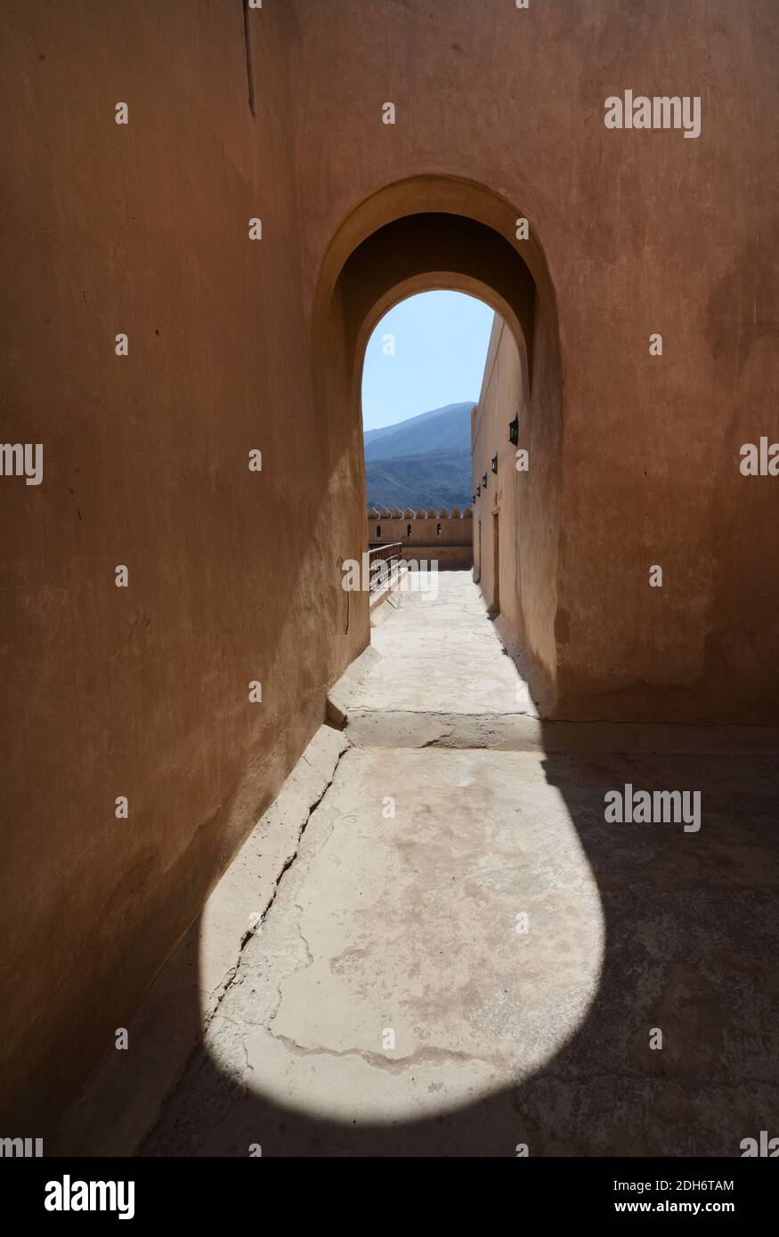 Rustaq fort hi-res stock photography and images - Alamy