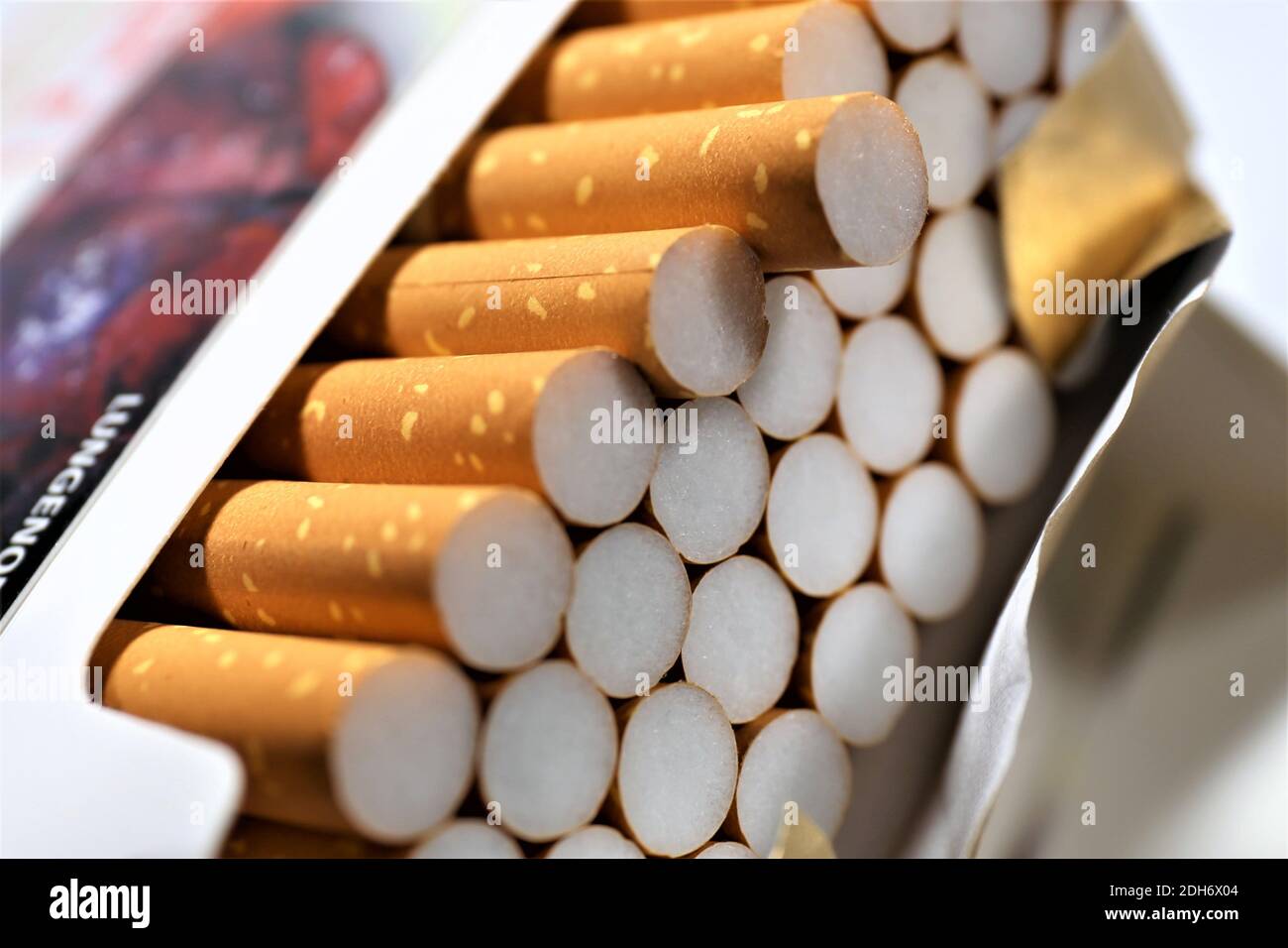 cigarettes in box Stock Photo - Alamy