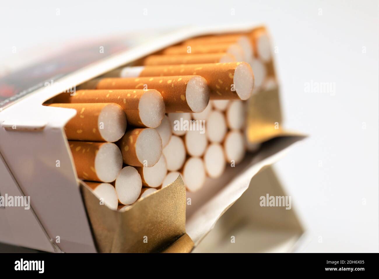 cigarettes in box Stock Photo - Alamy