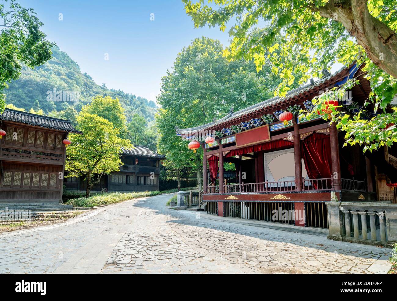 Chinese style traditional wooden building Stock Photo - Alamy