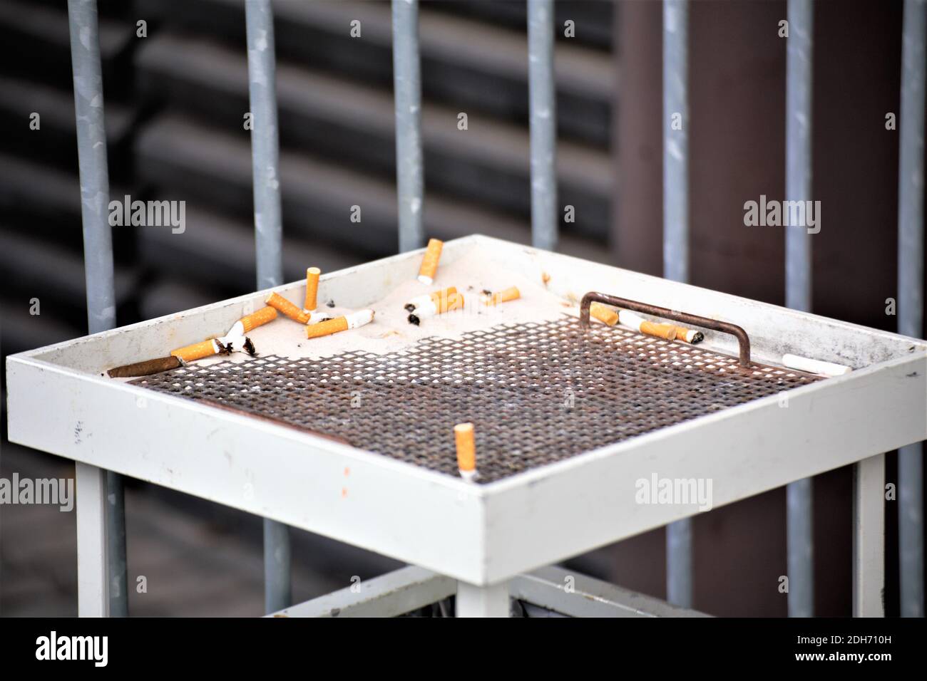 cigarettes in box Stock Photo - Alamy