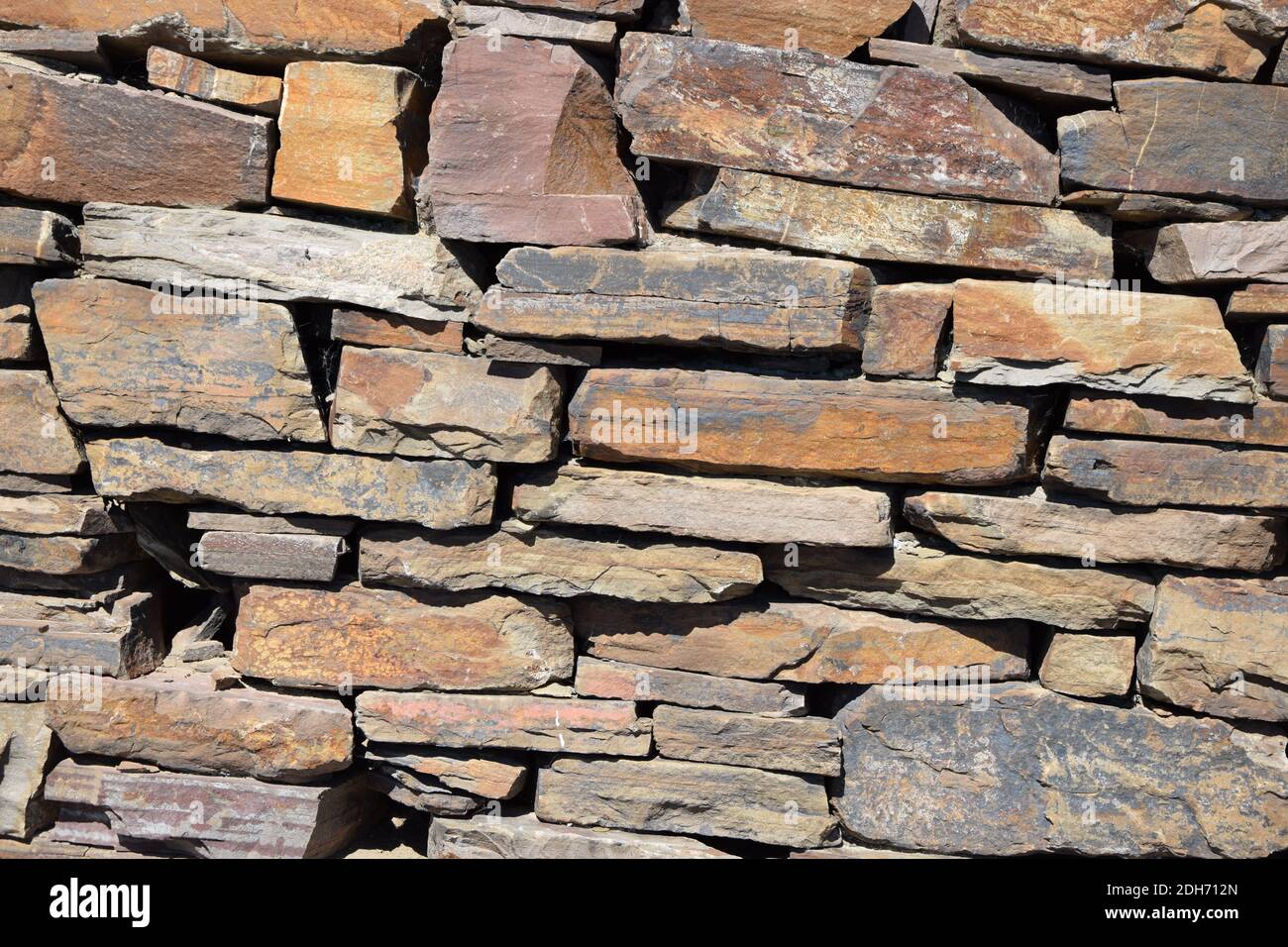 Natural stone wall Stock Photo - Alamy