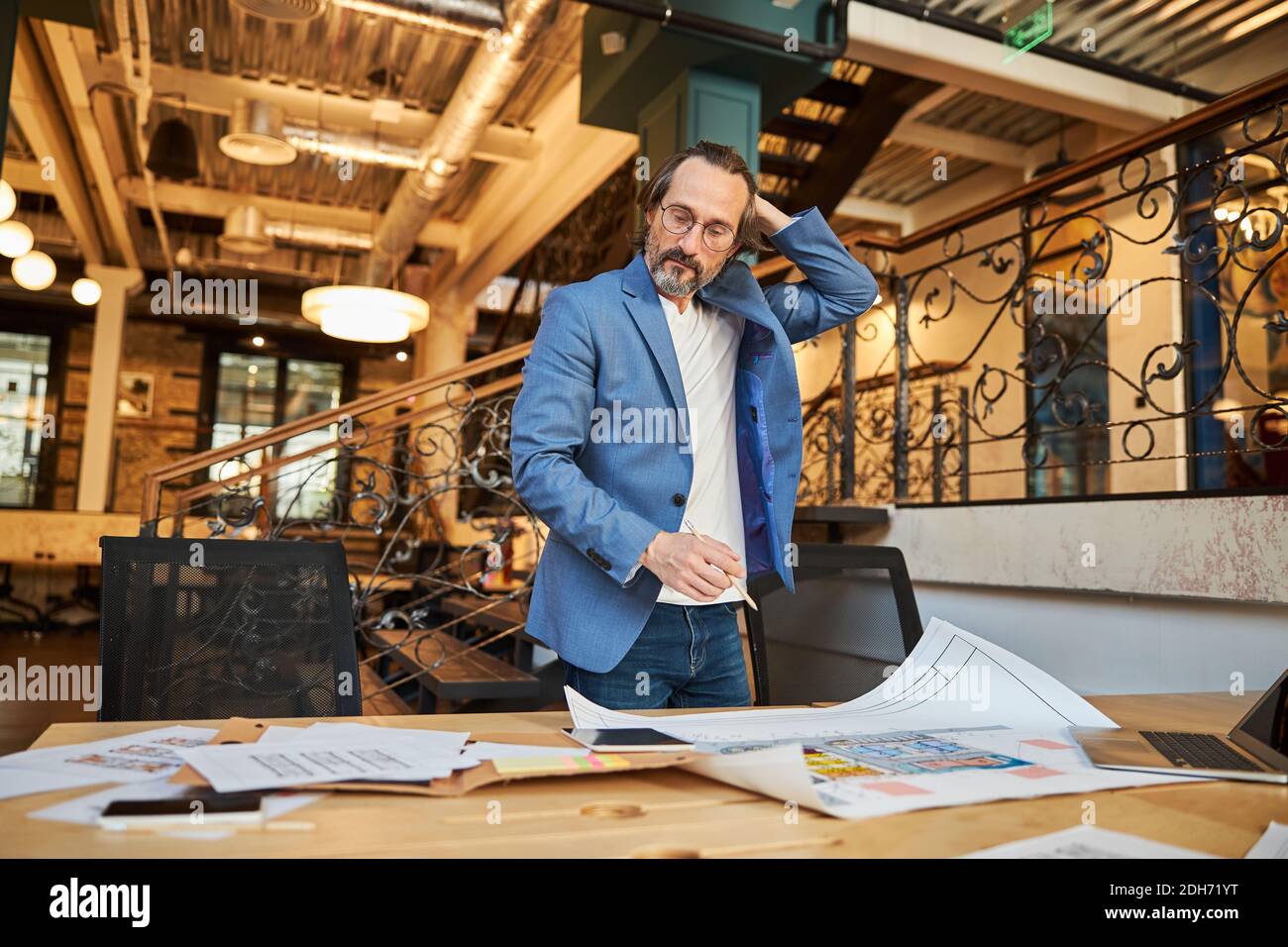 Confused plans hi-res stock photography and images - Alamy