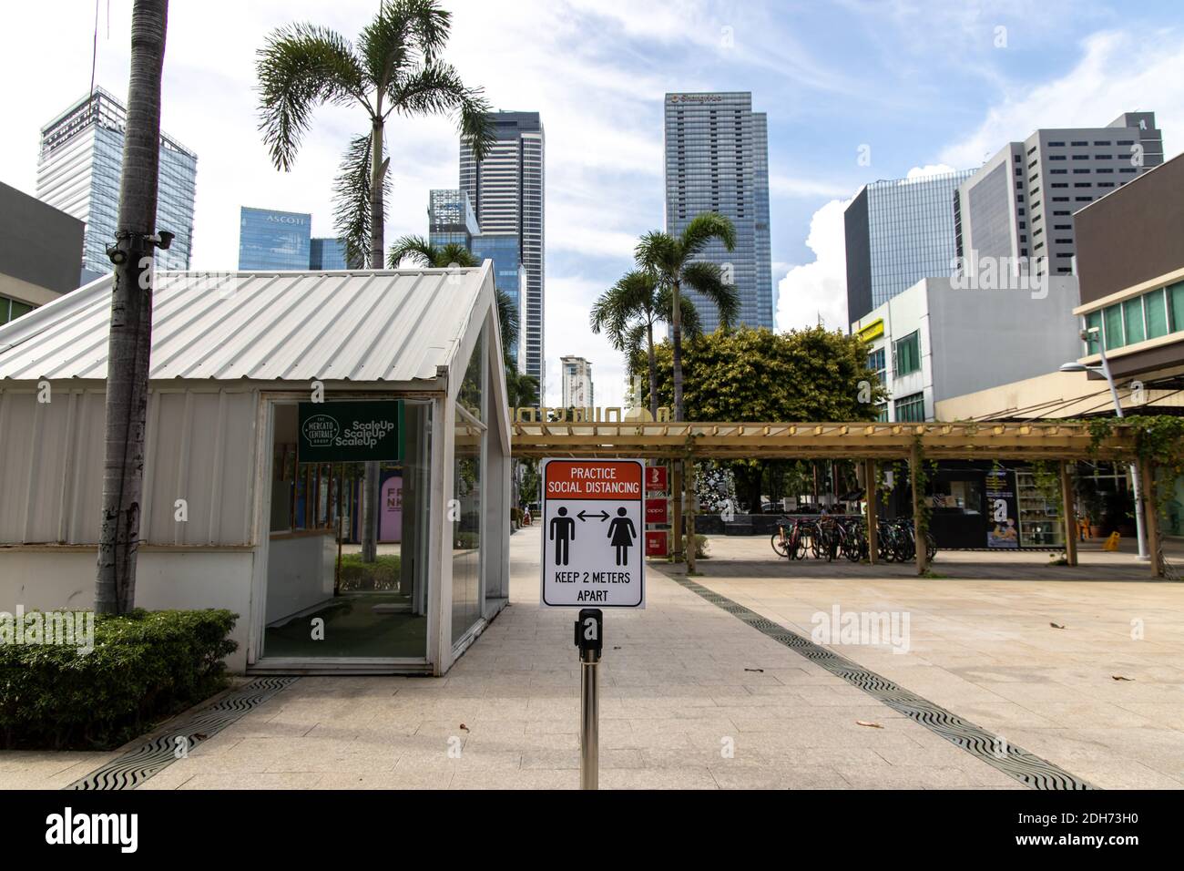 Dec 8,2020 Social distance sign at Bonifacio high street, Makati city ...