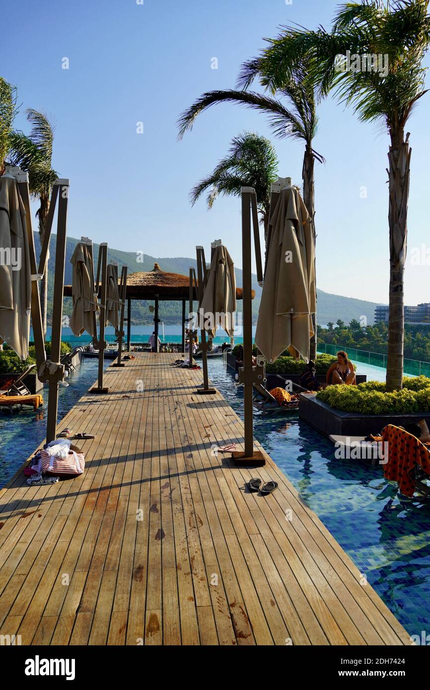 Green hotel swimming pool hi-res stock photography and images - Alamy