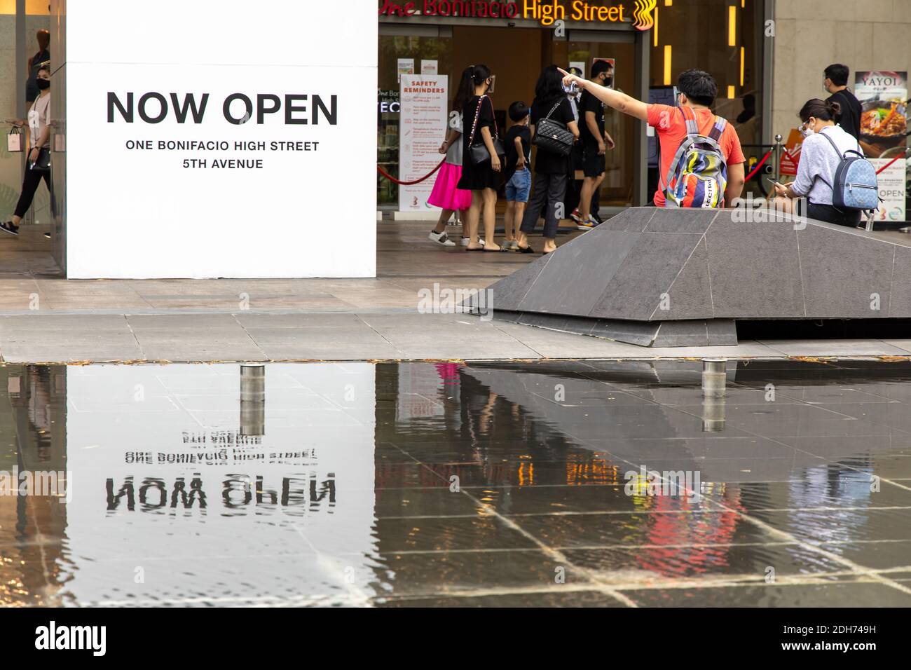 Sign bonifacio high street bonifacio hi-res stock photography and ...