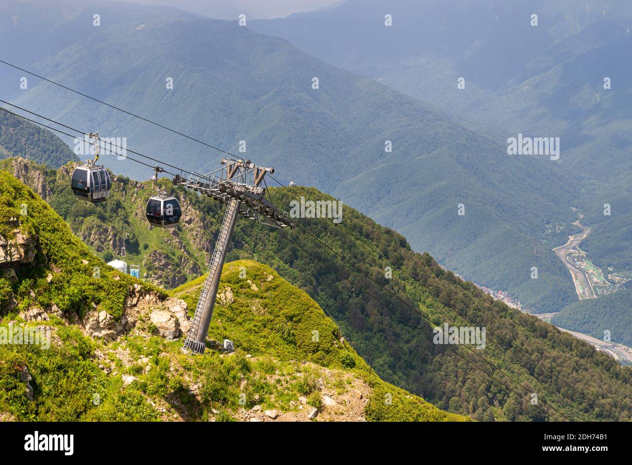 Summer landscape cable car hi-res stock photography and images - Alamy