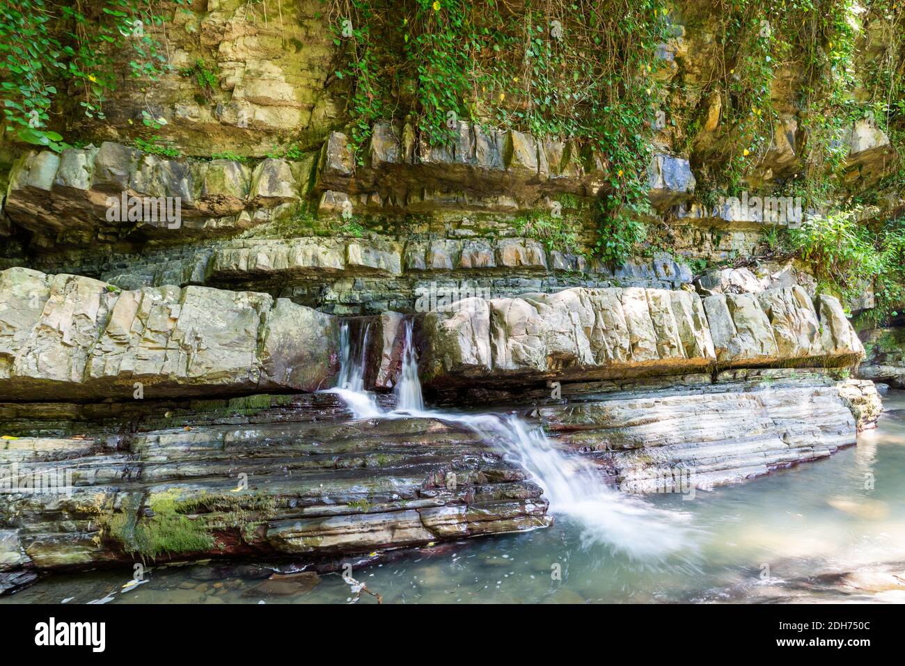 Textures of various stone layers in mountain river Stock Photo - Alamy