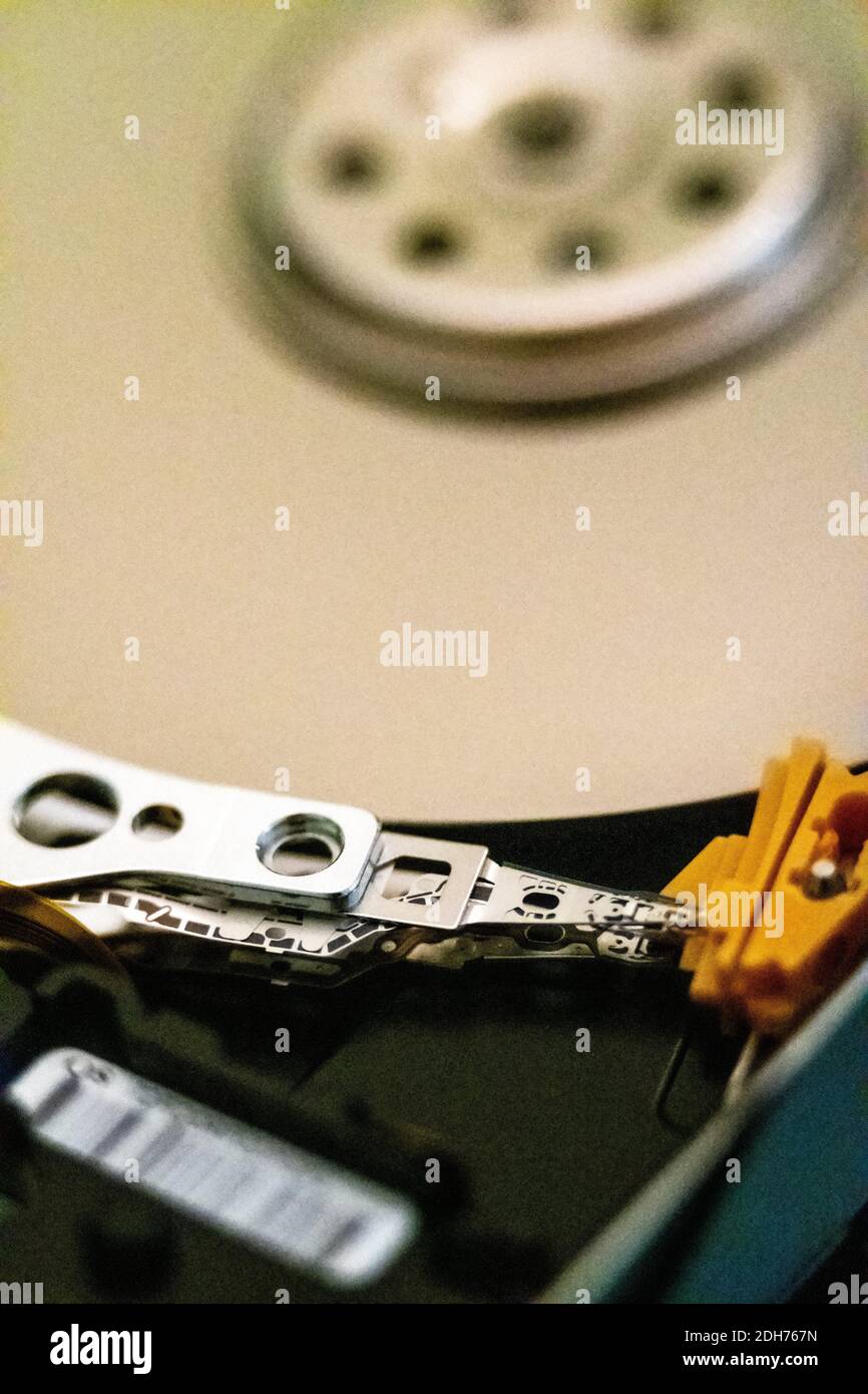 Moving parts hi-res stock photography and images - Alamy