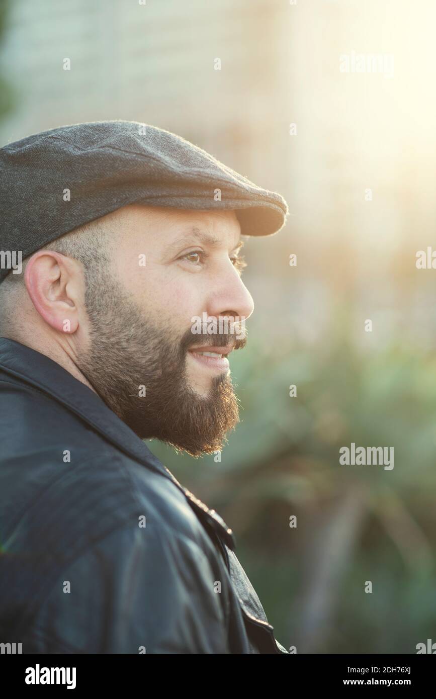 Outdoors man contemplate hi-res stock photography and images - Alamy