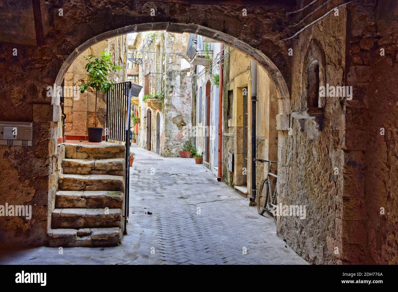 Archway in Syracuse Stock Photo - Alamy