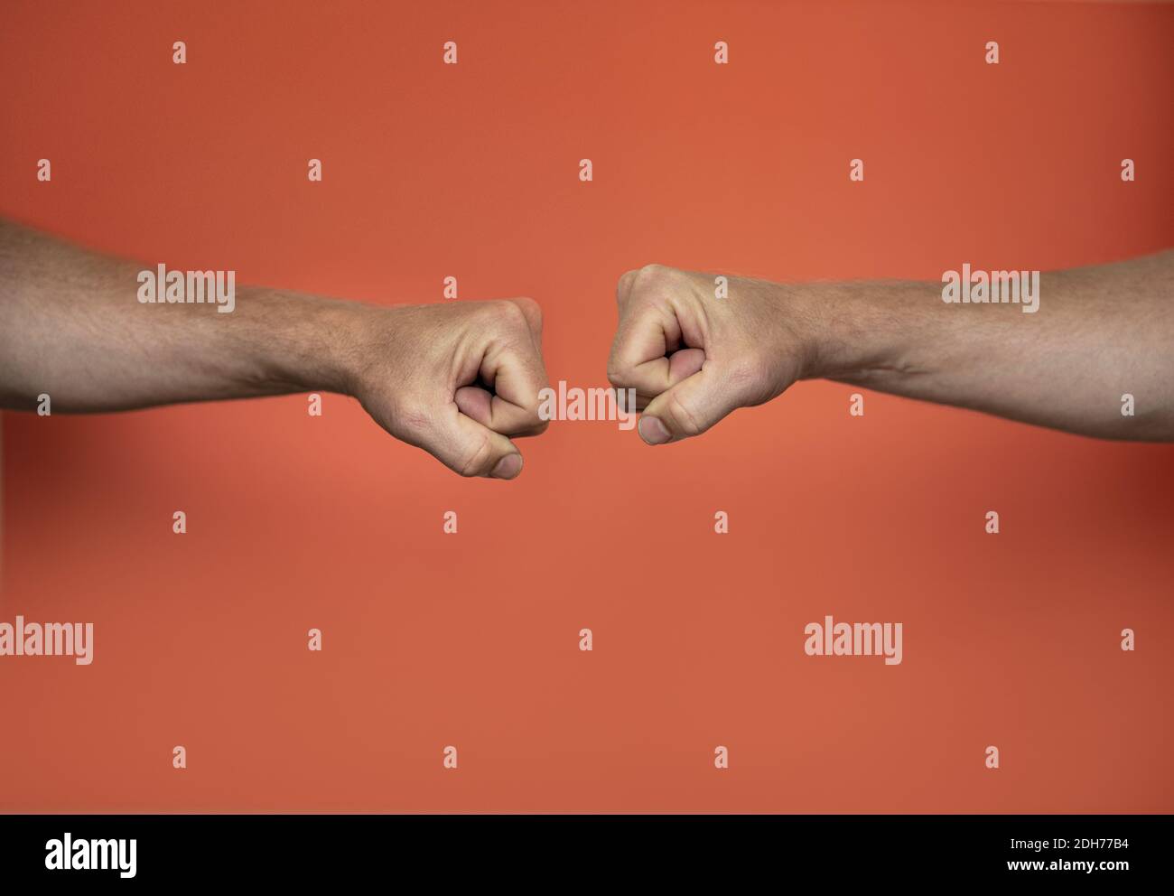 Fistbump hi-res stock photography and images - Alamy