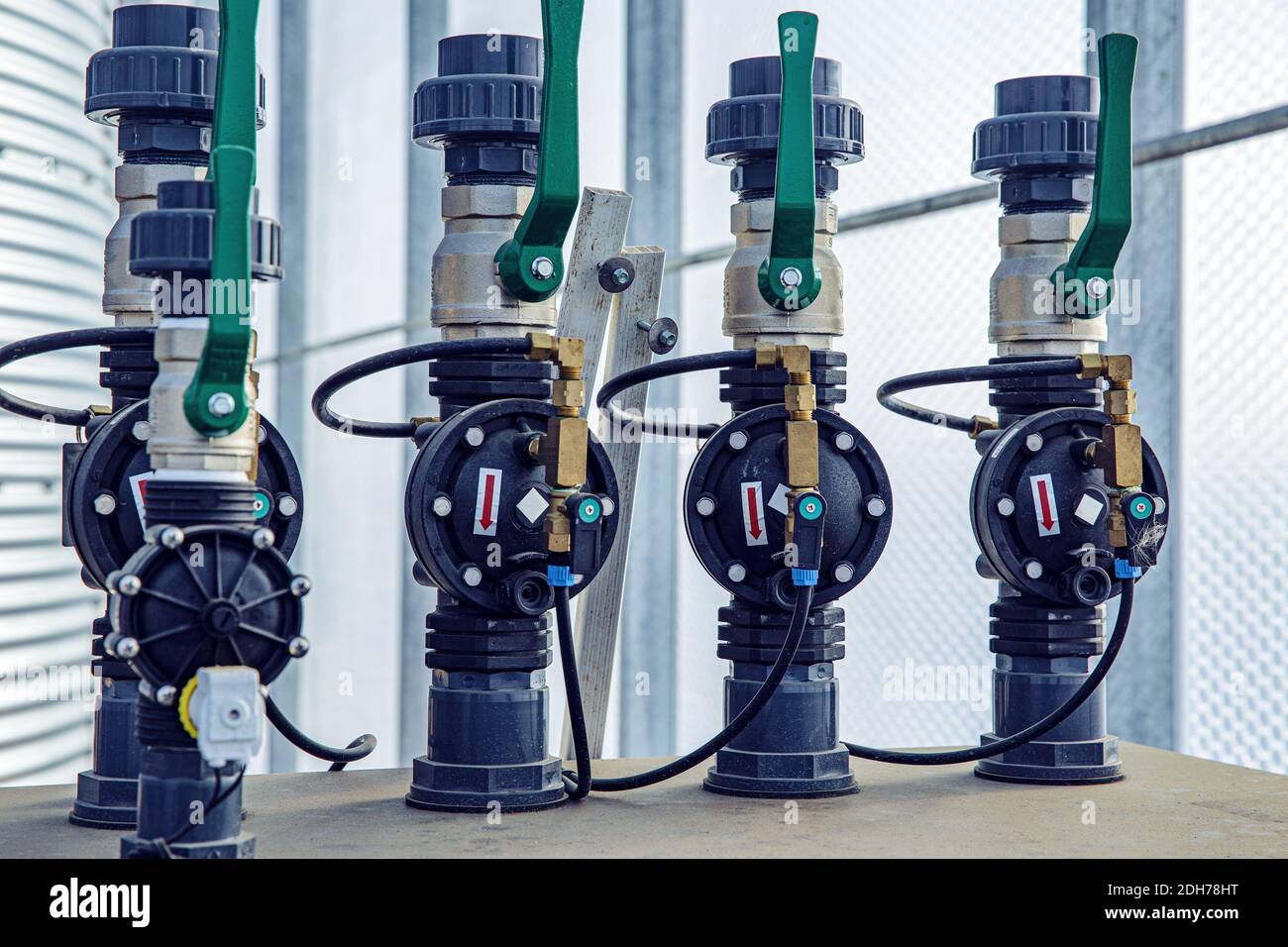 Modern valves hi-res stock photography and images - Alamy