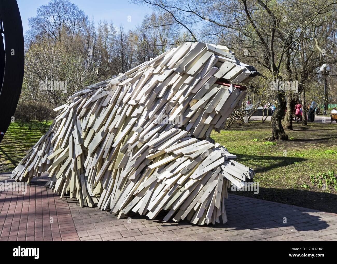 Funny sculpture hi-res stock photography and images - Alamy