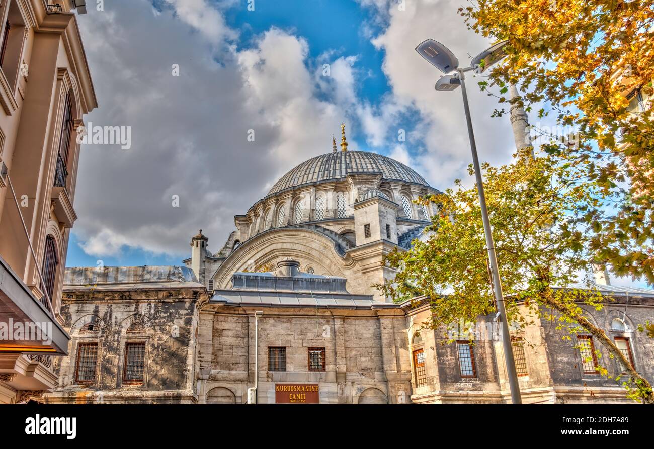 Nuruosmaniye Mosque, istanbul Stock Photo - Alamy
