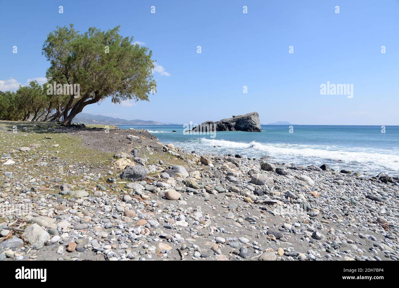Dionyssos beach hi-res stock photography and images - Alamy