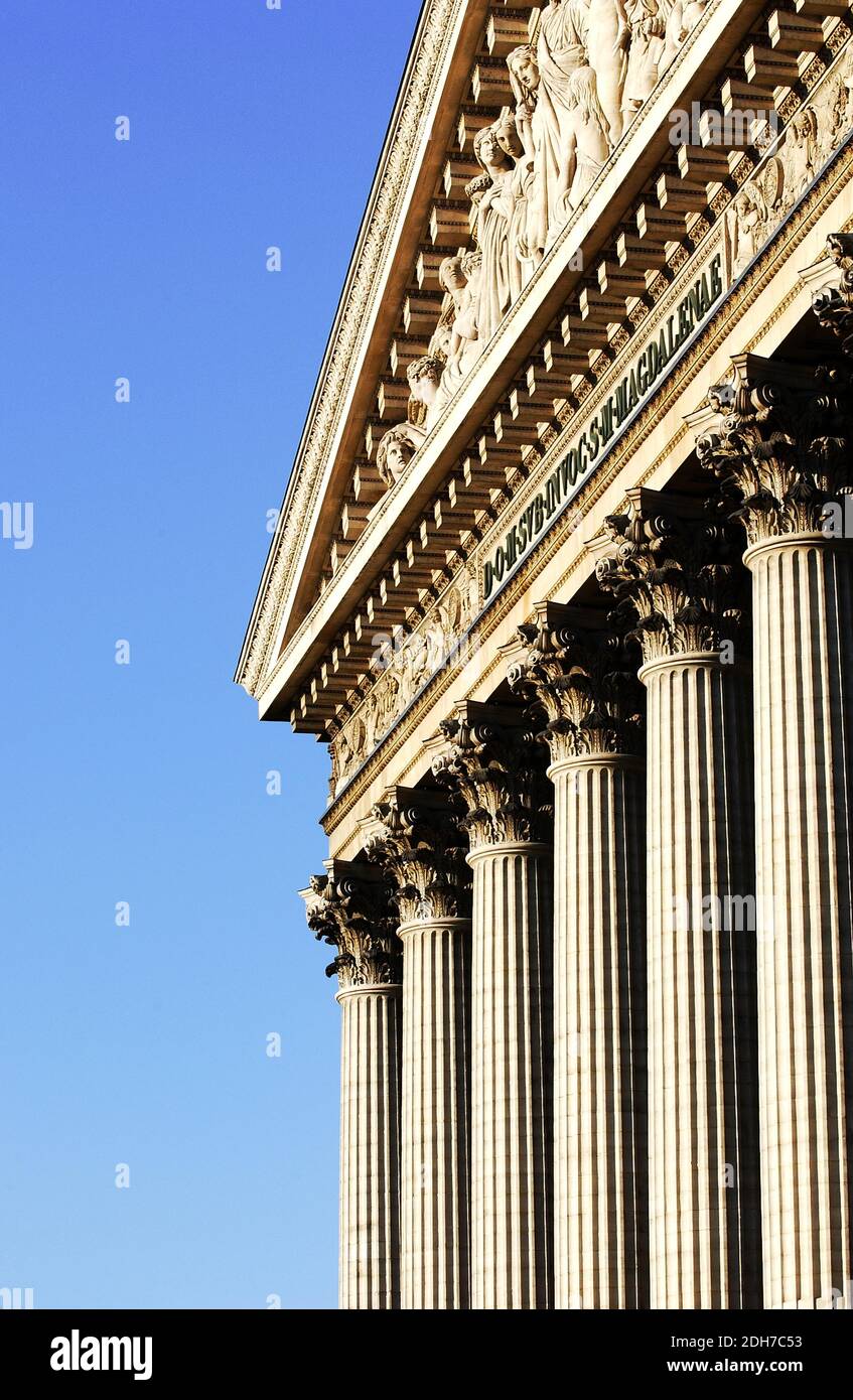 Madeleine church paris france hi-res stock photography and images - Alamy