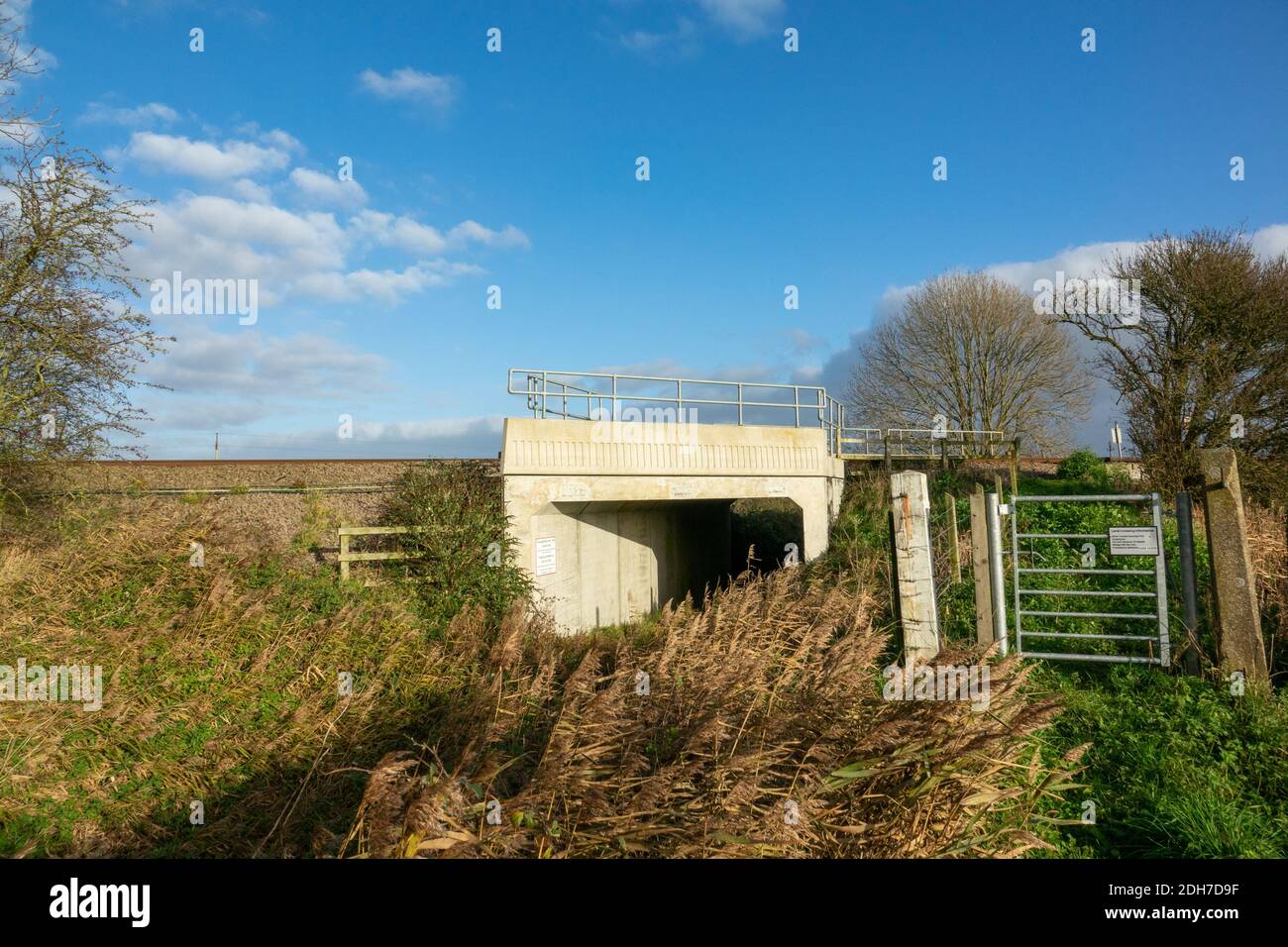 Bridge culvert hi-res stock photography and images - Alamy
