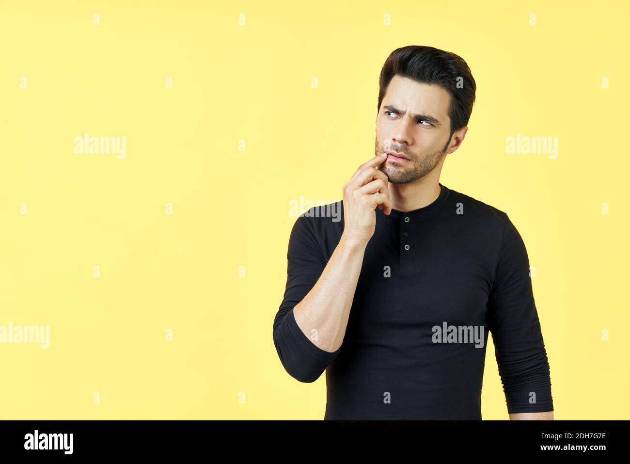 Man thinking puzzled thoughtful hi-res stock photography and images - Alamy
