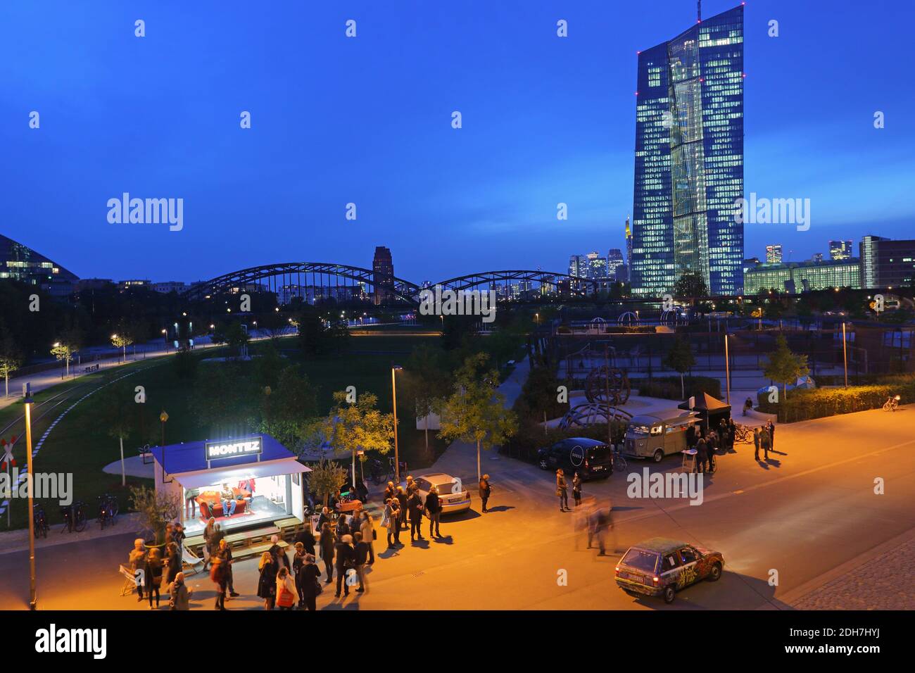 Montez hi-res stock photography and images - Alamy