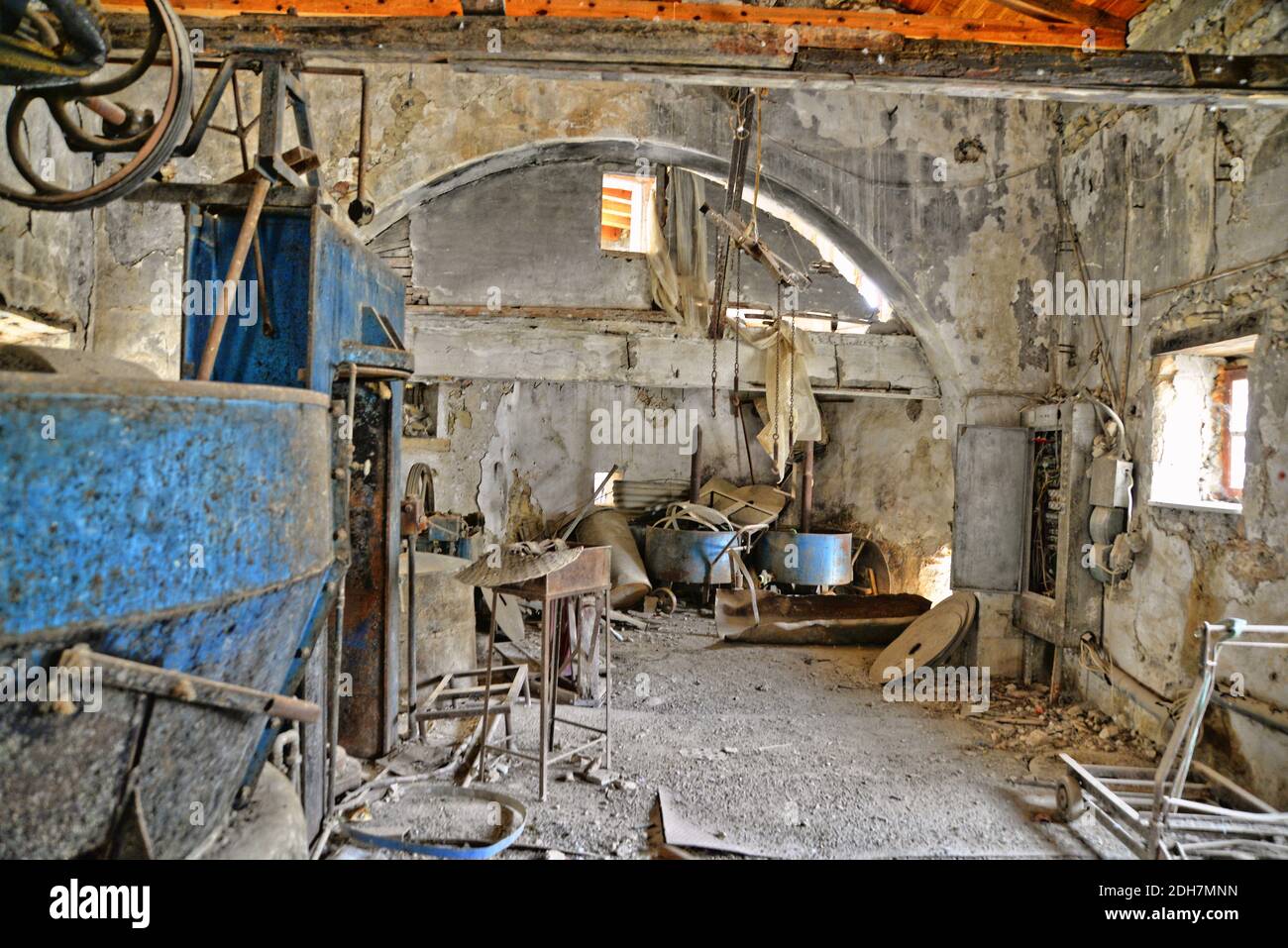 Old building on Crete Stock Photo - Alamy