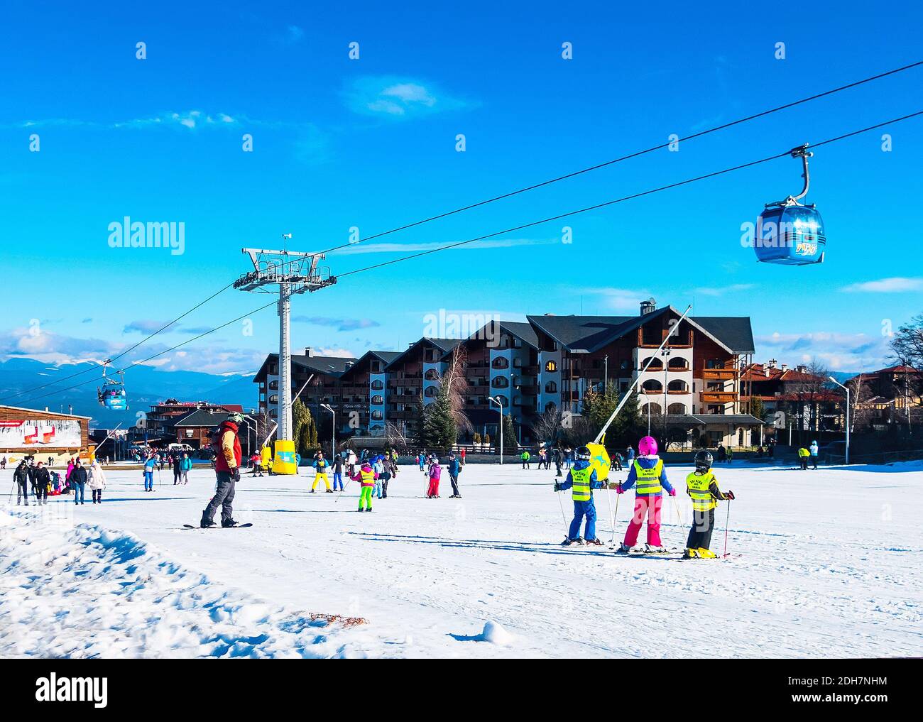 Ski resort Bansko, Bulgaria, people, ski lift Stock Photo - Alamy