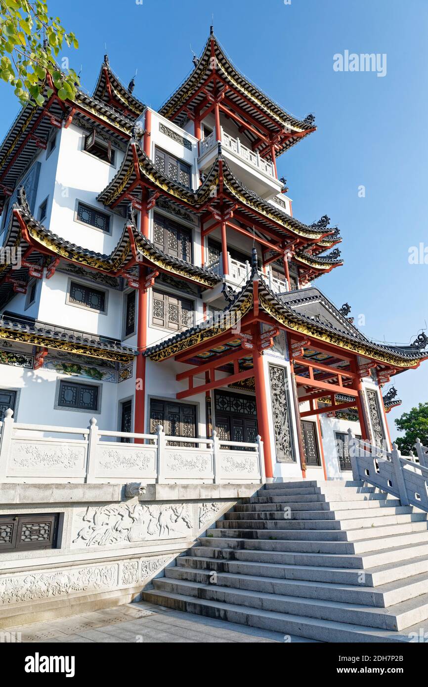 chinese architecture clear blue sky day roof and eaves Stock Photo - Alamy