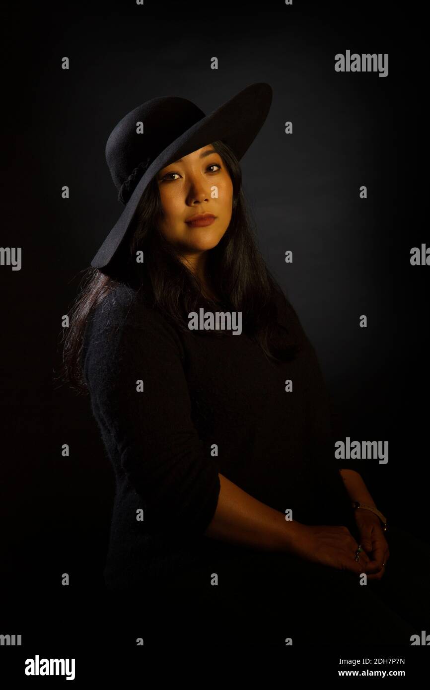 Beautiful japanese women hi-res stock photography and images - Alamy