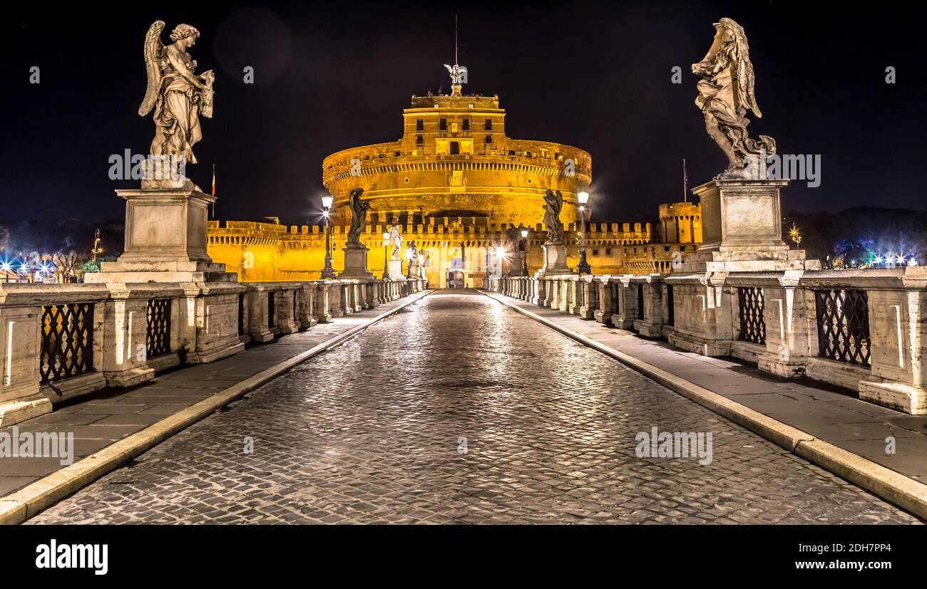 Rome by night - Sant'angelo Castle bridge Stock Photo - Alamy