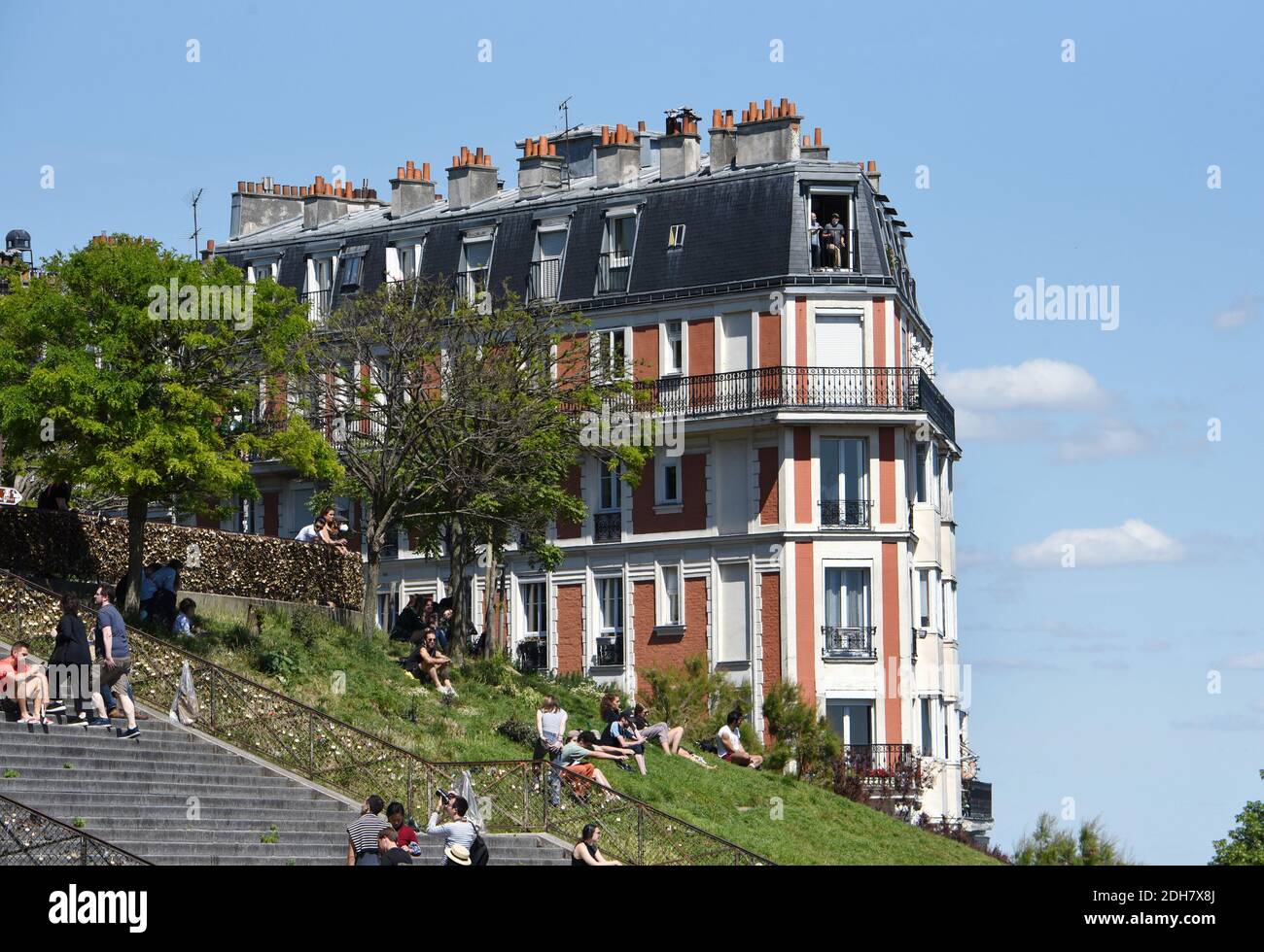 Paris (France): district of Montmartre in the 18th arrondissement ...