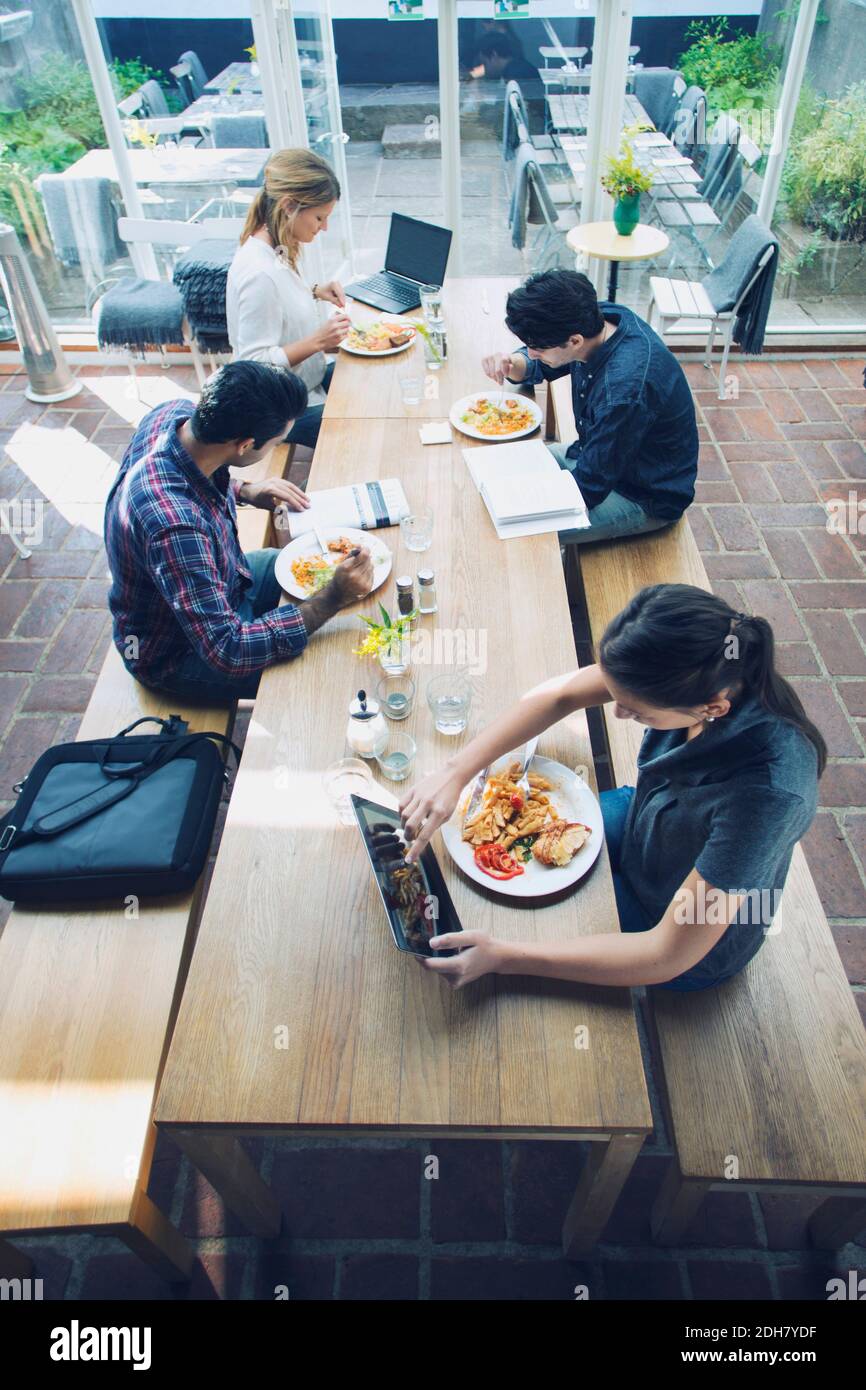Internet lunch hi-res stock photography and images - Alamy