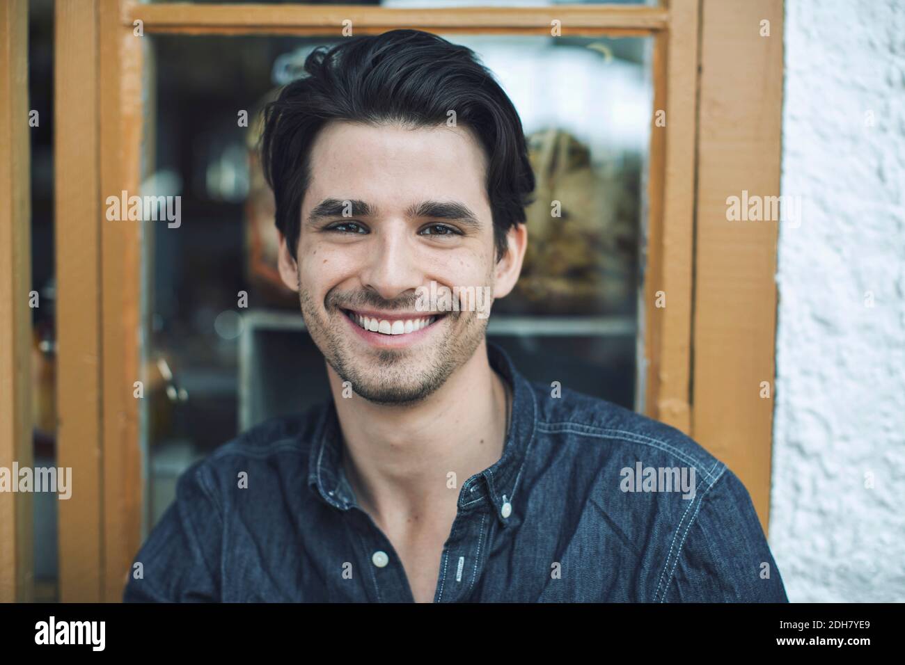 Man in window in cafe hi-res stock photography and images - Alamy