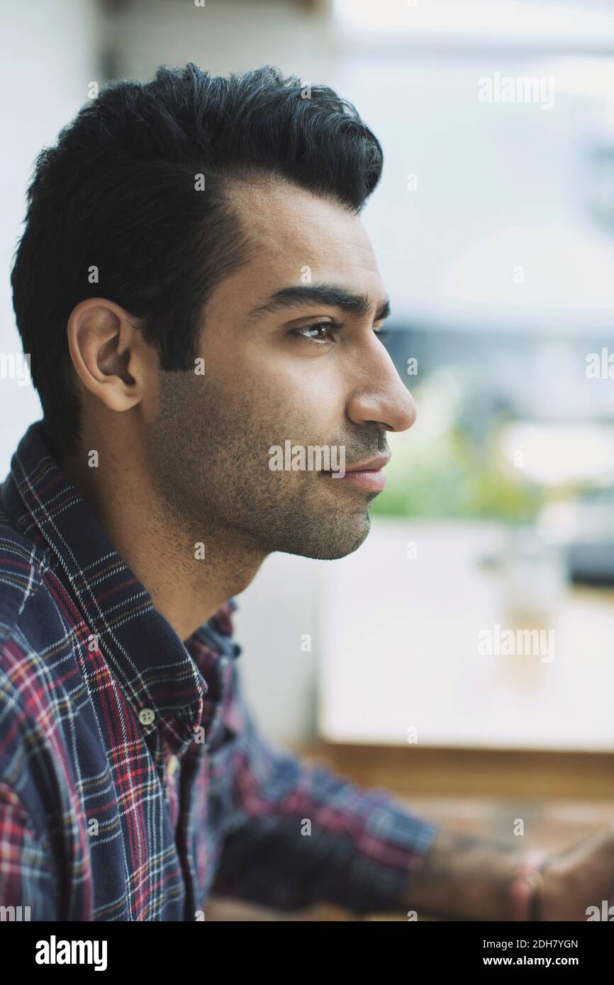 One person restaurant hi-res stock photography and images - Alamy