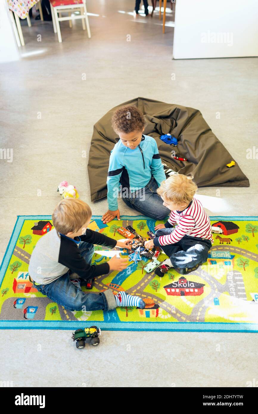 3 4 angle hi-res stock photography and images - Alamy