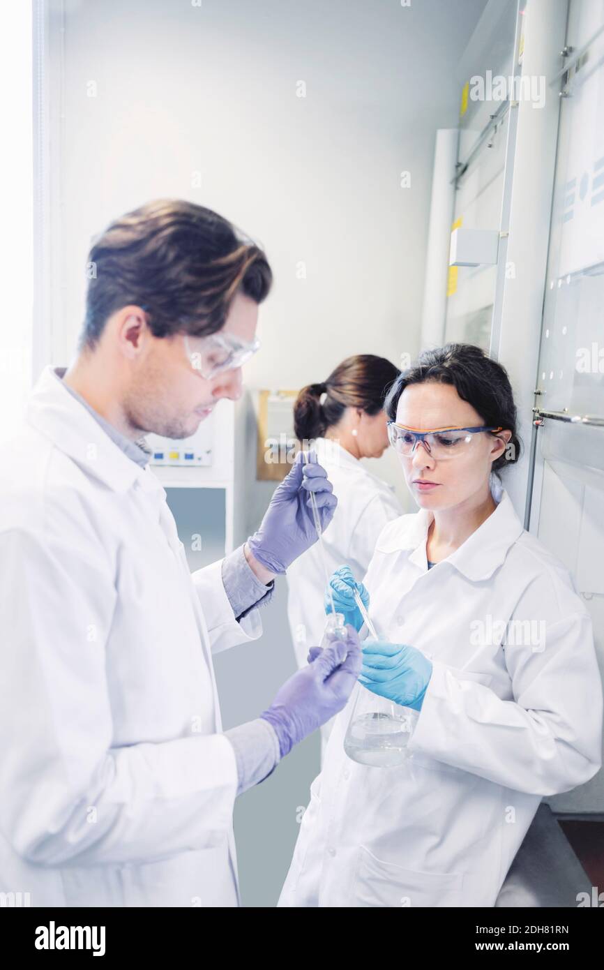 Medical sample hi-res stock photography and images - Alamy