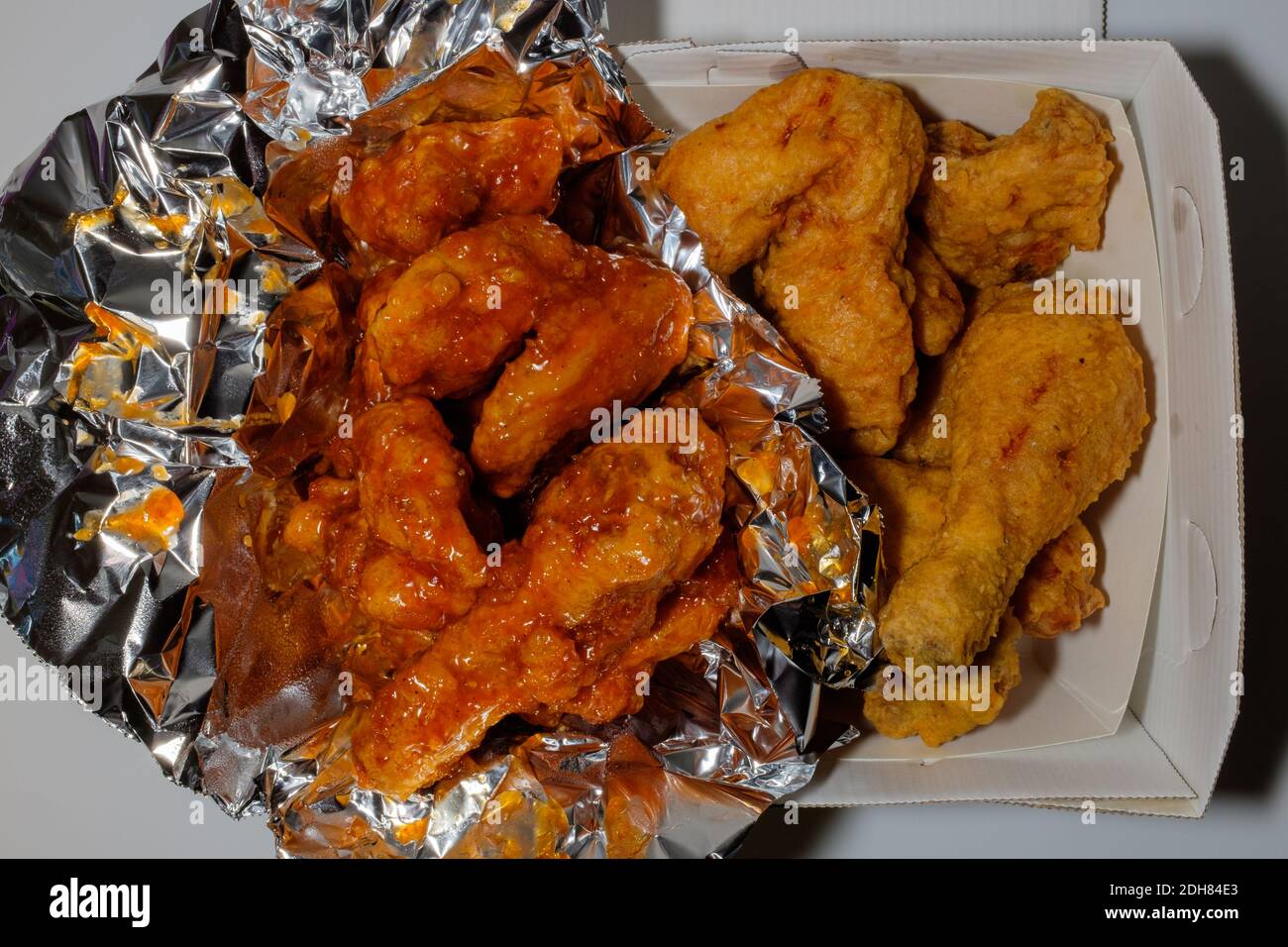 Seasoned Chicken and Fried Chicken Stock Photo - Alamy