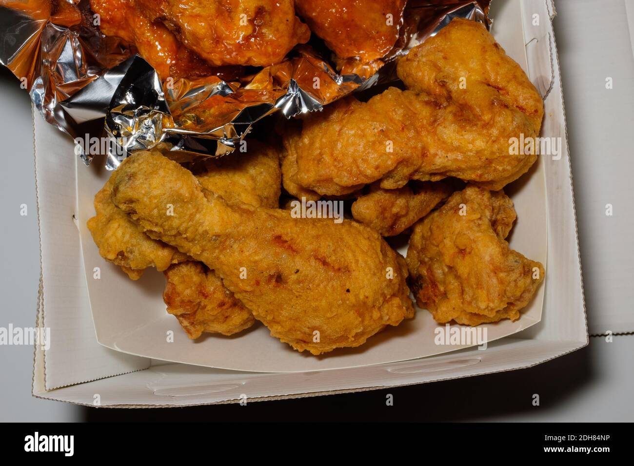 Seasoned Chicken and Fried Chicken Stock Photo - Alamy